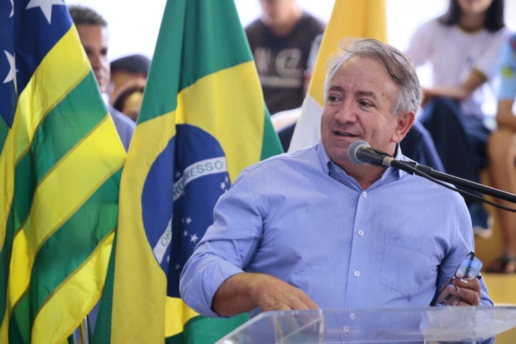 Prefeito Vilmar lança obras de pavimentação no Buriti Sereno nesta ...